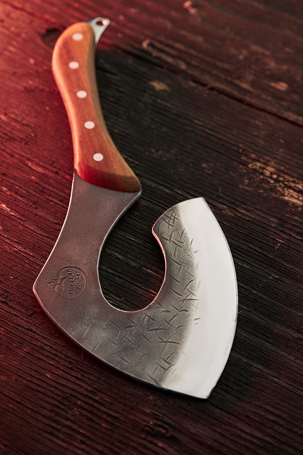 Discover our unique Carbon Cooking Axe – Almazan Kitchen